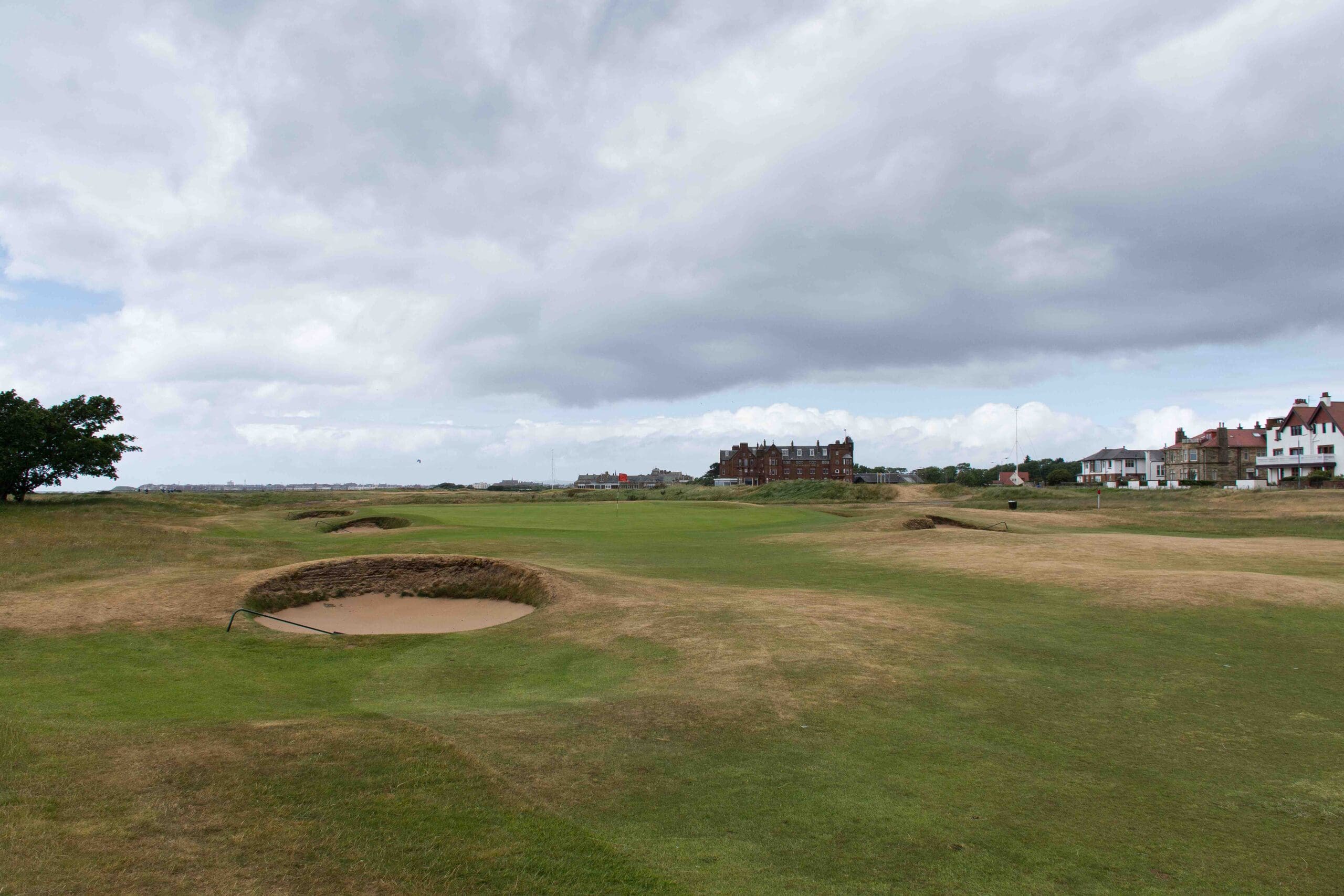 What are Pot Bunkers in Golf? - Golfchase.com